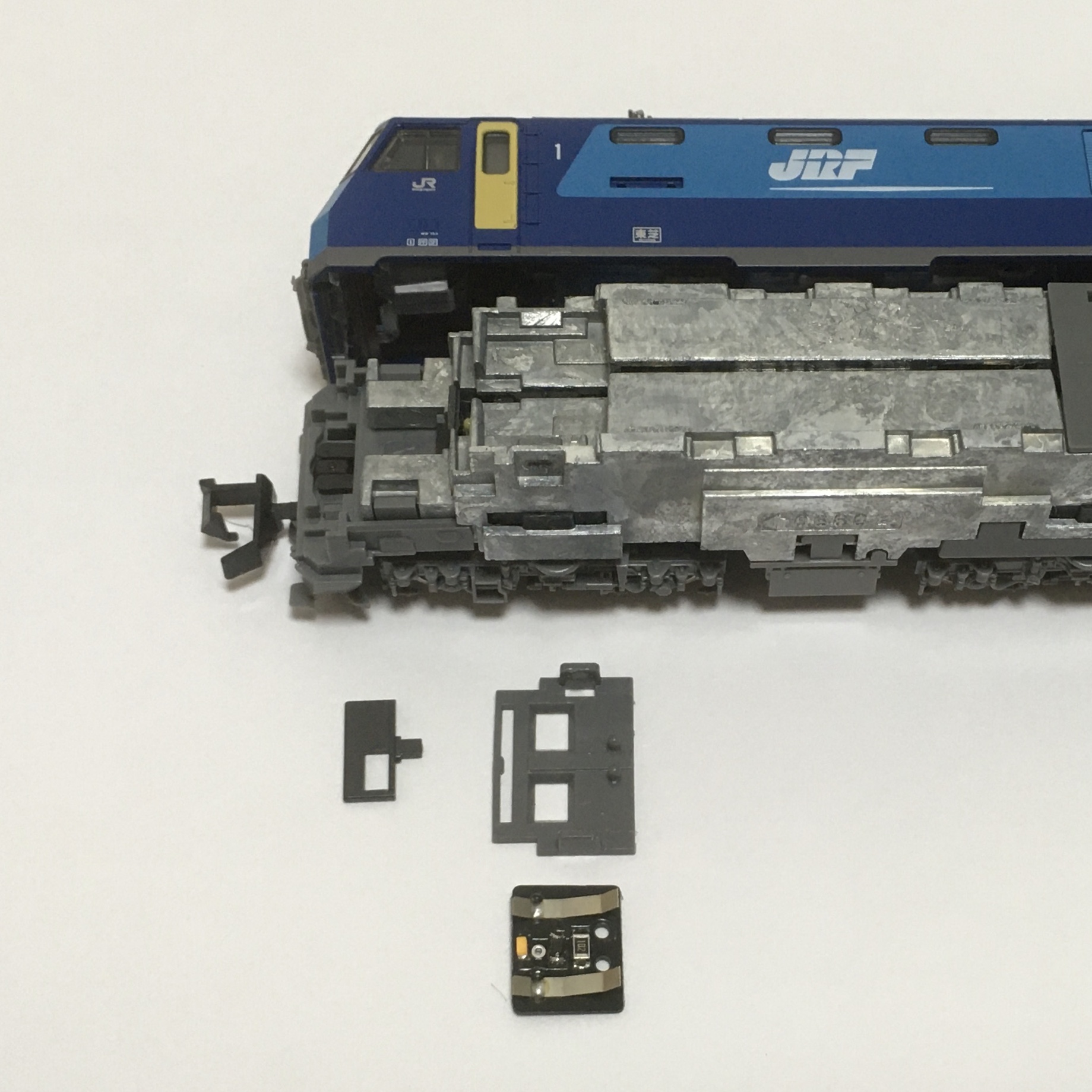 NT27 電球色LEDヘッドライト基板 TOMIX EH200用 交換方法 | 交換方法 | クリエイト工房